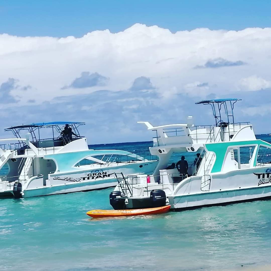 Titan Party Boat Snorkeling Booze Cruise